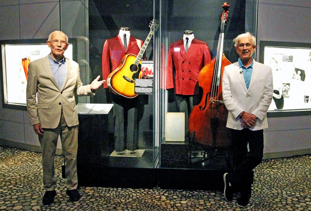 Comedian Tom Smothers Has Passed Away at Age 86 - National Comedy ...